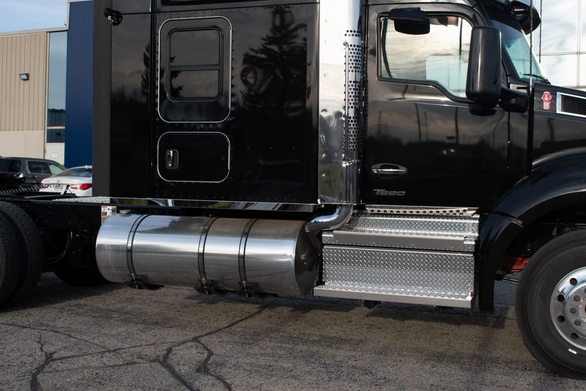 2024+ SLEEPER PANELS - CAB MOUNT EXHAUST - Panelite
